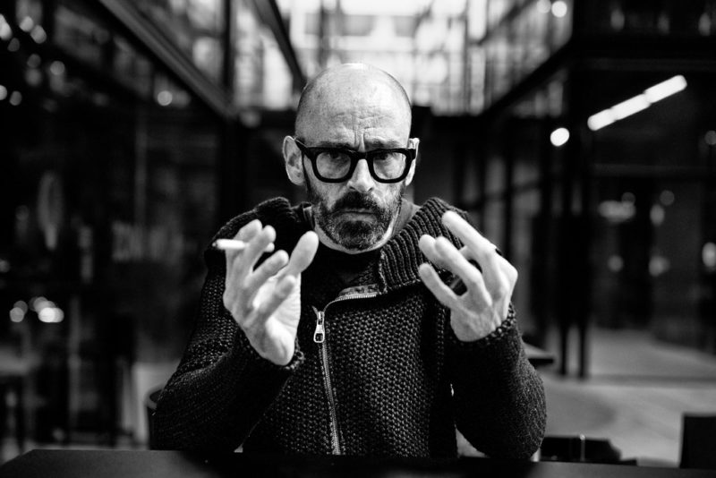 Eloy Fernández Porta: «El mal de una persona puede abarcar el mal de ...