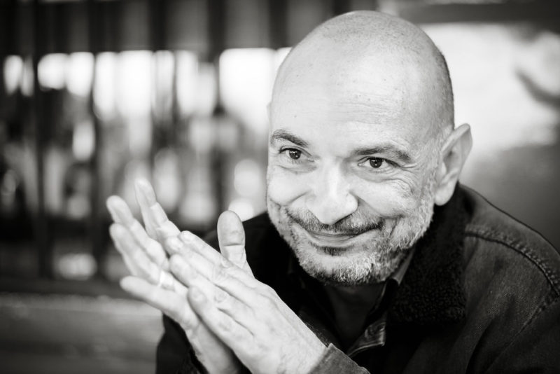 Richard Malka: «Si renunciamos a criticar a las religiones, deberemos ...